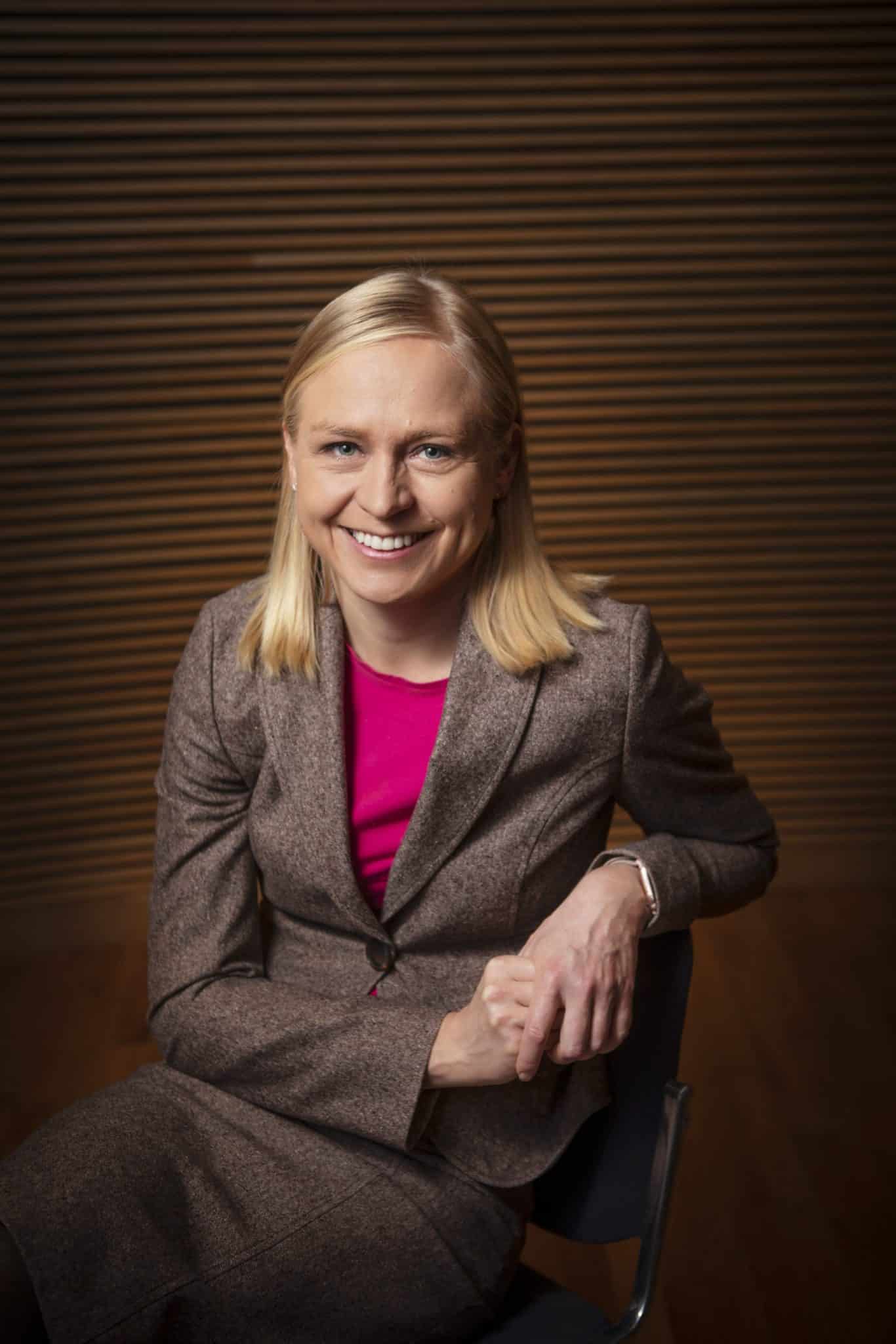 Elina Valtonen : Pas question de lâcher l'Ukraine ! - Visible media